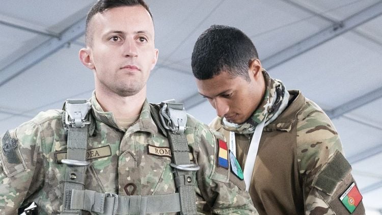 Het leger van 10 Europese landen vergeleken met de militaire elite